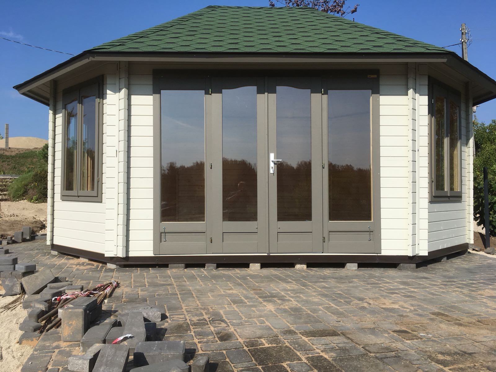 Dārza mājas, lapenes, nojumes